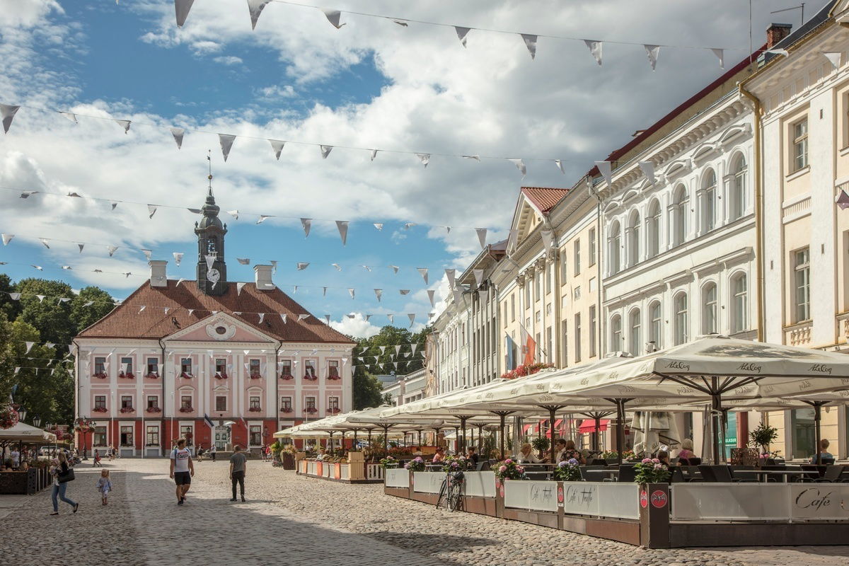 Estonian Capitals of Culture Private Tour - Baltic Holidays
