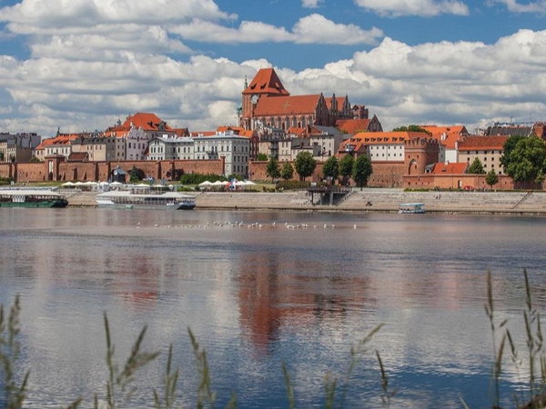 Poland Highlights Private Tour - Baltic Holidays