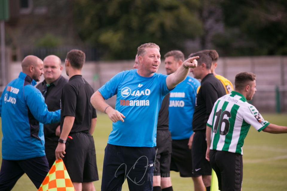 Alun Armstrong | \"He's gone off the crowd reaction.\" - Blyth Spartans