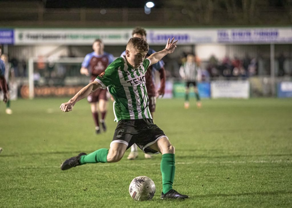 Billy Gordon signs contract with Spartans - Blyth Spartans