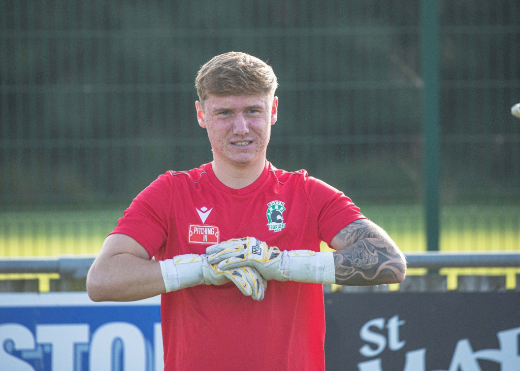 Harrison Bond arrives at Croft Park - Blyth Spartans