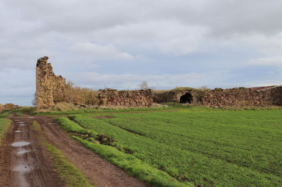 Barnes Castle In East Lothian - Fabulous North