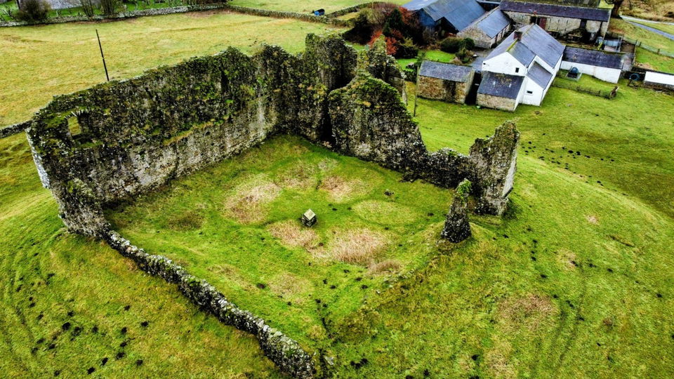 Bewcastle Castle In Bewcastle - Fabulous North