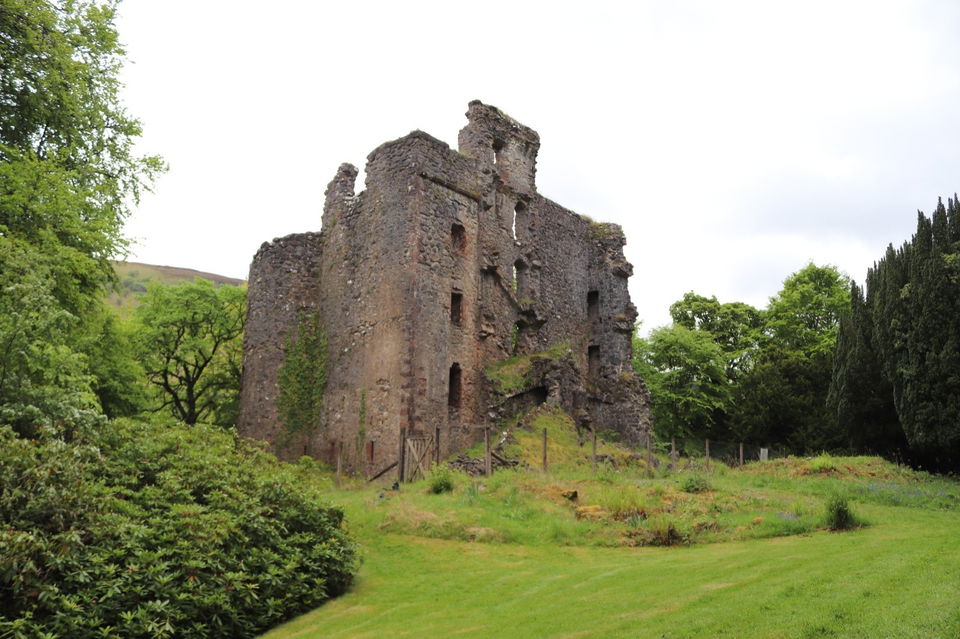 Invergarry Castle In Invergarry - Fabulous North