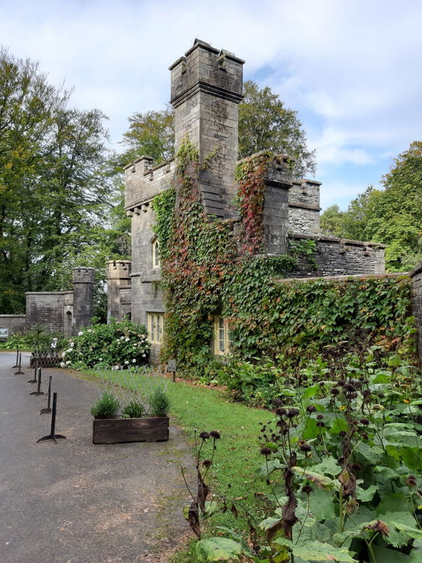 Wray Castle In Ambleside - Fabulous North