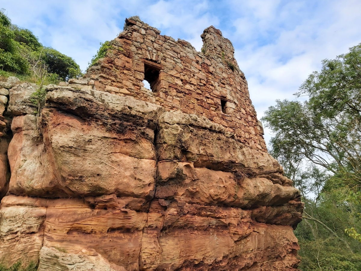 Innerwick Castle In Dunbar - Fabulous North
