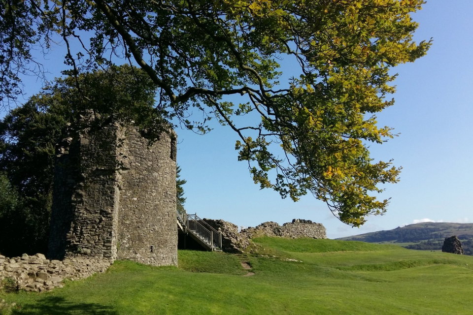Kendal Castle In Kendal - Fabulous North