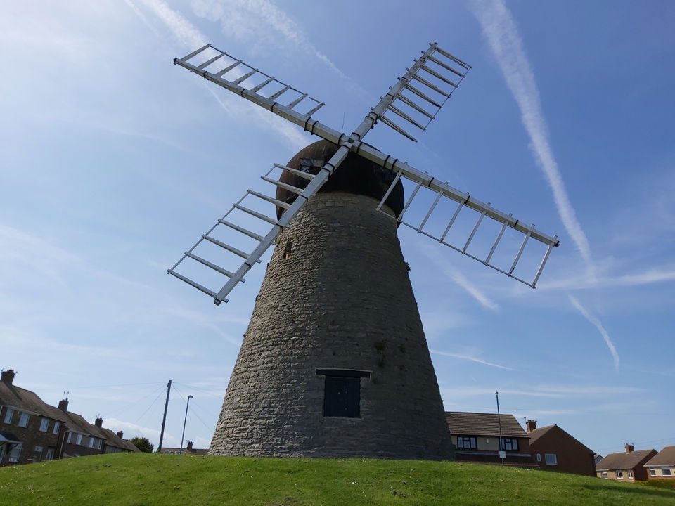 Whitburn Windmill In Whitburn - Fabulous North