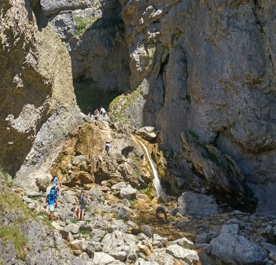 Gordale Scar In Skipton - Fabulous North