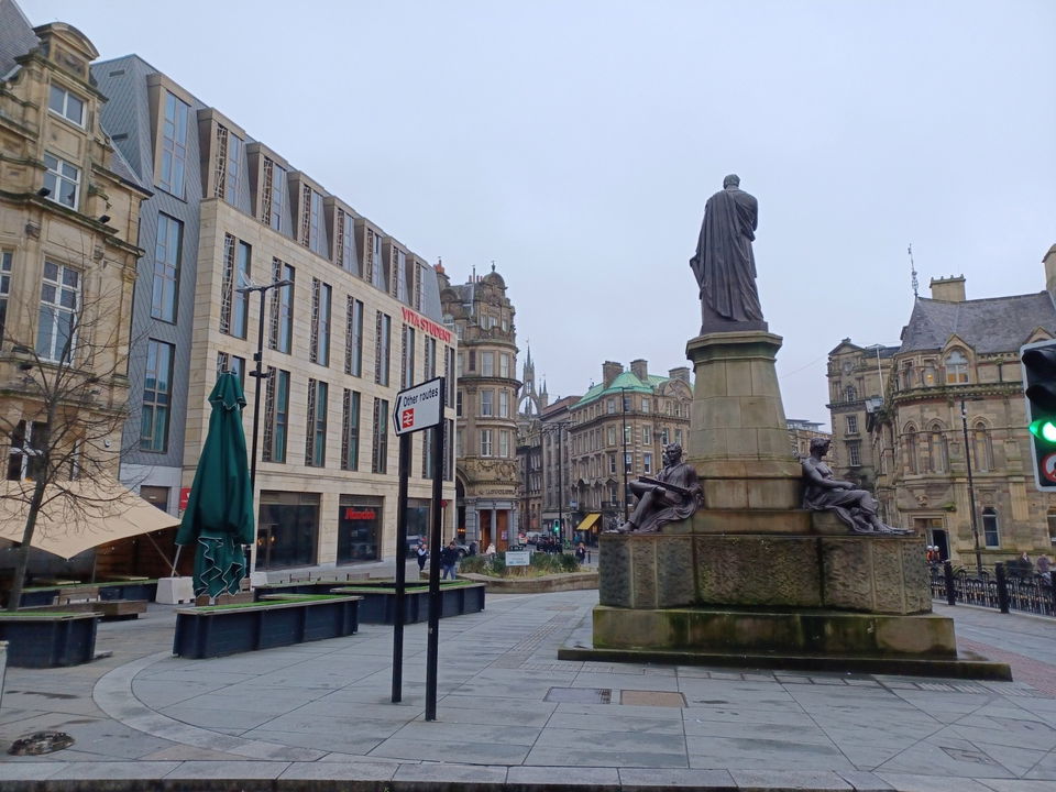George Stephenson Monument In Newcastle City Centre - Fabulous North