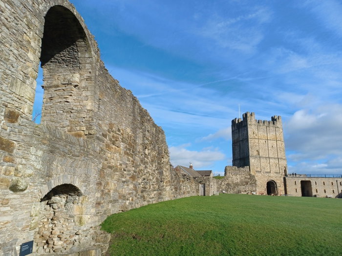 Richmond Castle In Richmond - Fabulous North