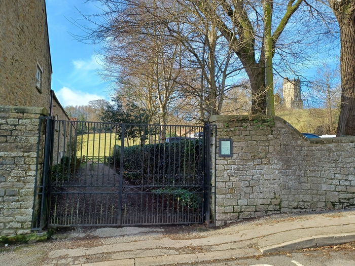 Culloden Tower In Richmond - Fabulous North