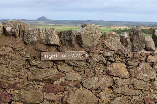 Barnes Castle In East Lothian - Fabulous North