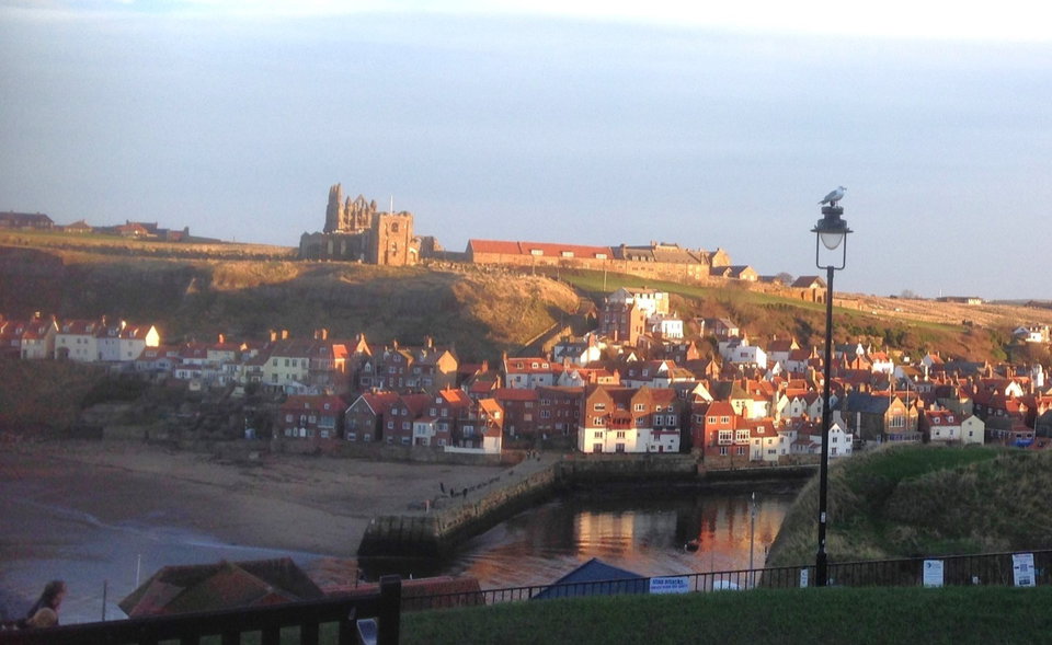 199 Steps In Whitby - Fabulous North