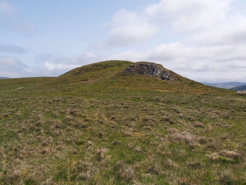 Walk Up Yearning Law, Border Ridge To Windy Gyle In The Cheviots ...