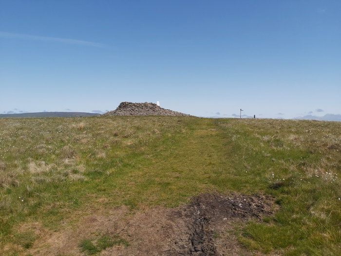 Walk Up Yearning Law, Border Ridge To Windy Gyle In The Cheviots ...