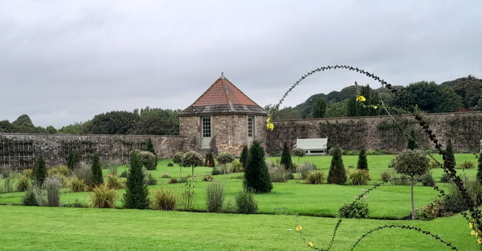 Walk Around Old Durham And 6 Bridges