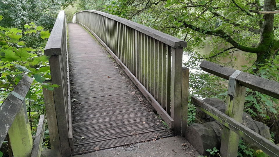 Walk Around Old Durham And 6 Bridges