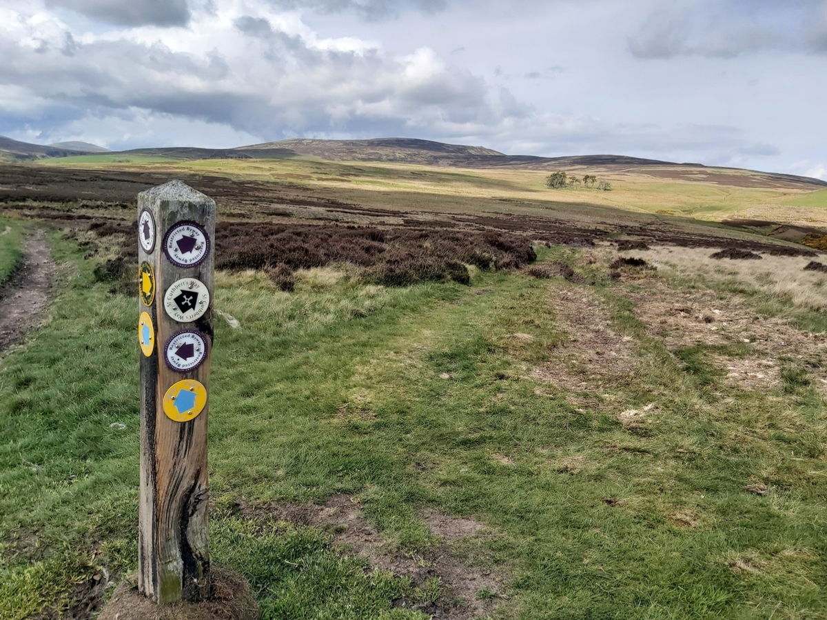 Yeavering Bell And Newton Tors In The Cheviots - Fabulous North