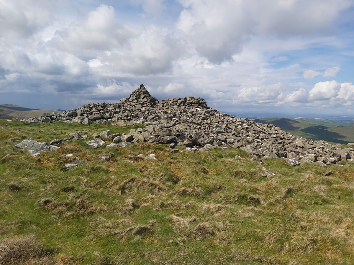 Yeavering Bell And Newton Tors In The Cheviots - Fabulous North